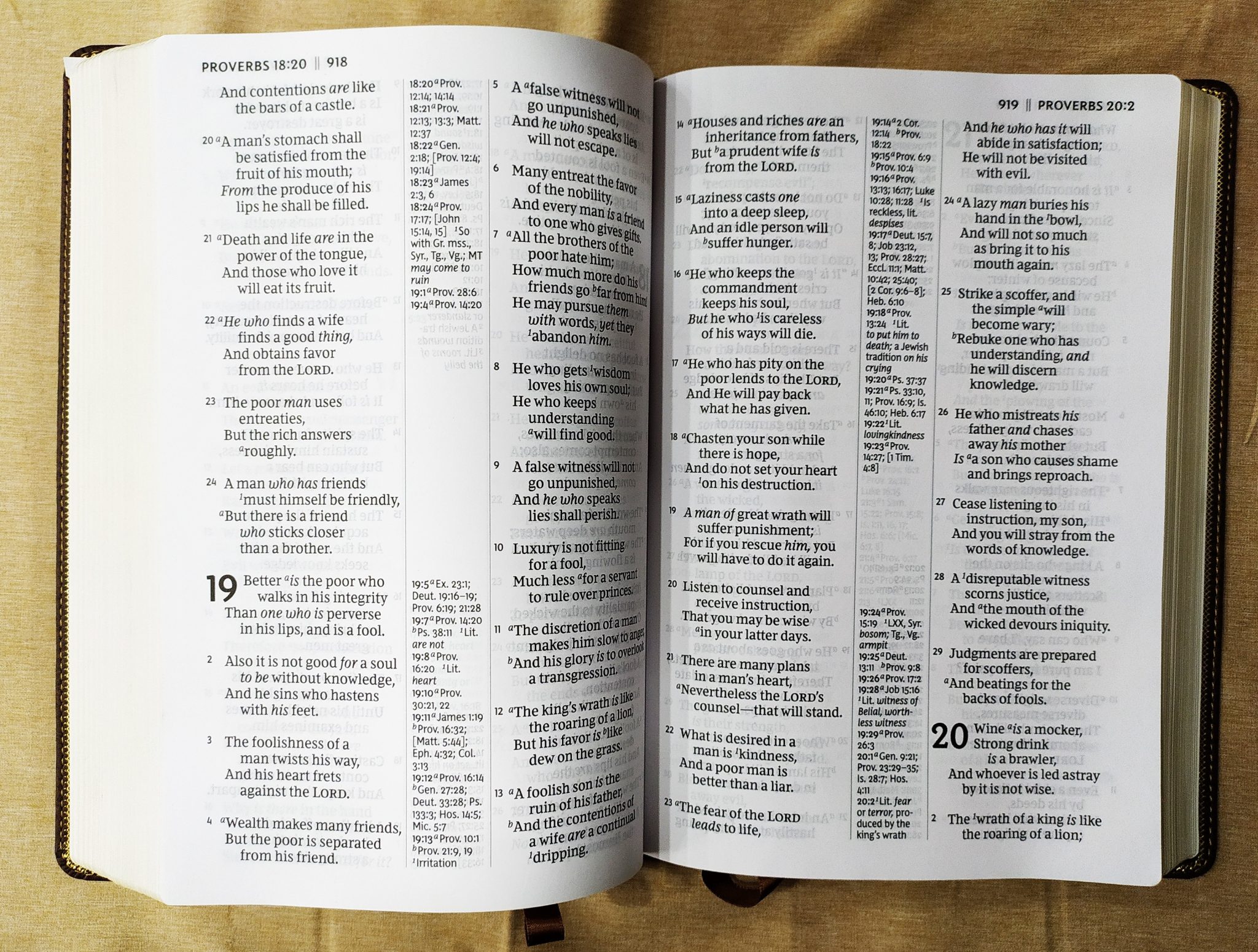 NKJV Giant Print Deluxe CC Ref. Bible – The Book Room